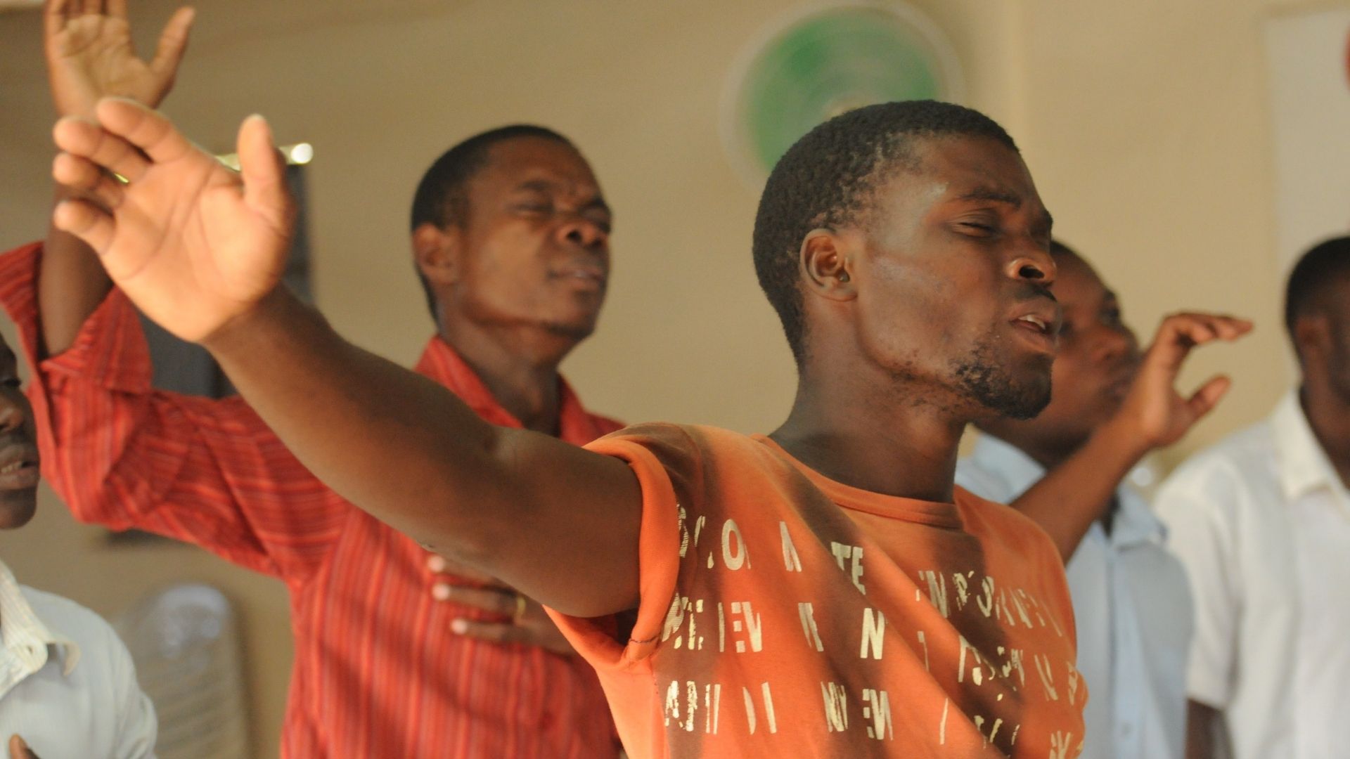 In Praise of Praise - Living As Disciples